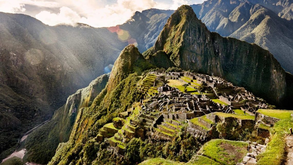 Vuelve a operar el tren a Machu Picchu tras accidente que dejó un ...